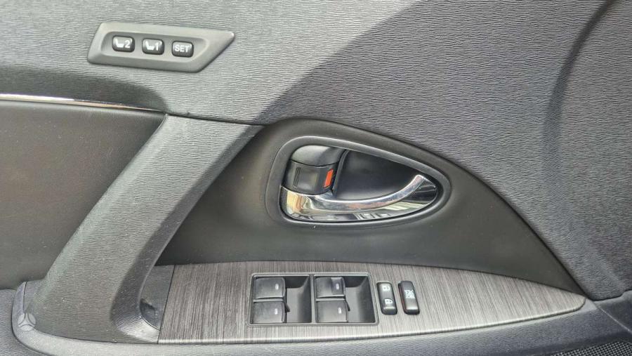 Серый Тойота Авенсис 2009 в Клайпеда, объемом двигателя 2.23 л и пробегом 261 тыс. км за 2150 €, фото 20 на AUTOMOTO.COM.LV