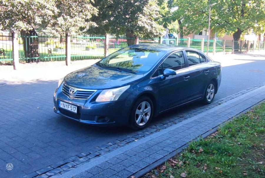 Grey Toyota Avensis 2009 in Panevezys, with an engine capacity of 2.00 L and mileage of 320 thousand km for 2900 €, photo 14 on AUTOMOTO.COM.LV
