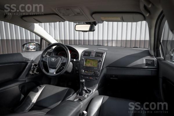 Pelēks Toyota Avensis 2009 Talsi, ar dzinēja tilpumu 2.20 L un nobraukumu 270 tūkst. km par 4290 €, foto 9 vietnē AUTOMOTO.COM.LV