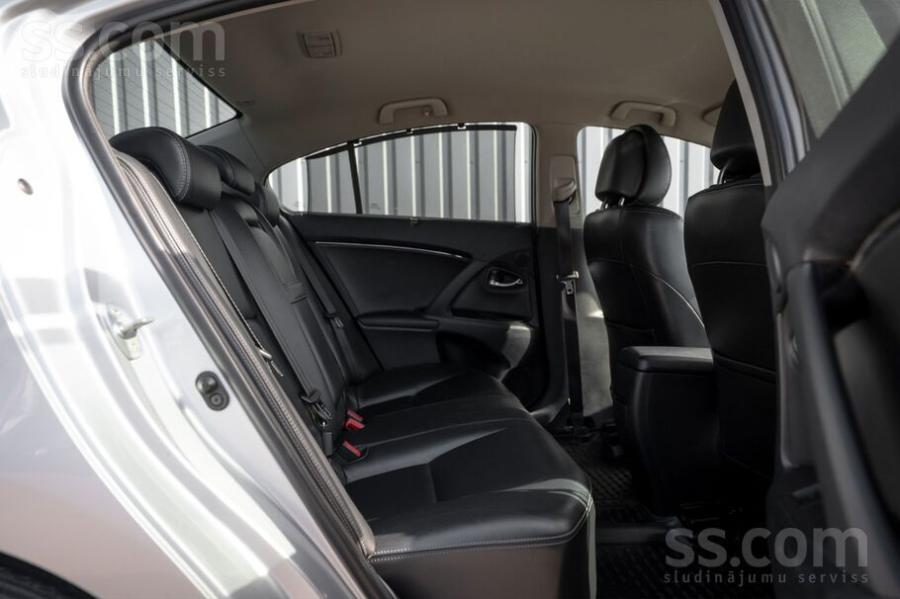 Серый Тойота Авенсис 2009 в Талси, объемом двигателя 2.20 л и пробегом 270 тыс. км за 4290 €, фото 12 на AUTOMOTO.COM.LV