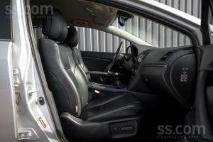 Серый Тойота Авенсис 2009 в Талси, объемом двигателя 2.20 л и пробегом 270 тыс. км за 4290 €, фото 13 на AUTOMOTO.COM.LV