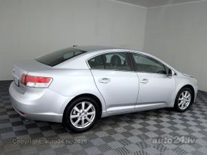 Серый Тойота Авенсис 2009 в Таллин, объемом двигателя 2.20 л и пробегом 299 тыс. км за 1799 €, фото 4 на AUTOMOTO.COM.LV