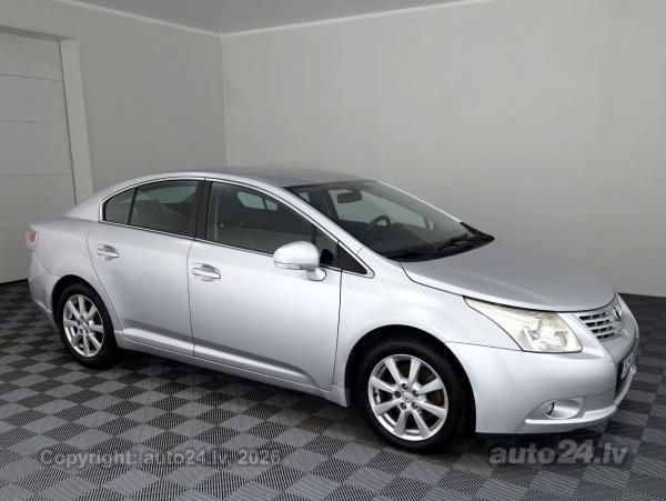 Серый Тойота Авенсис 2009 в Таллин, объемом двигателя 2.20 л и пробегом 299 тыс. км за 1799 €, фото 1 на AUTOMOTO.COM.LV