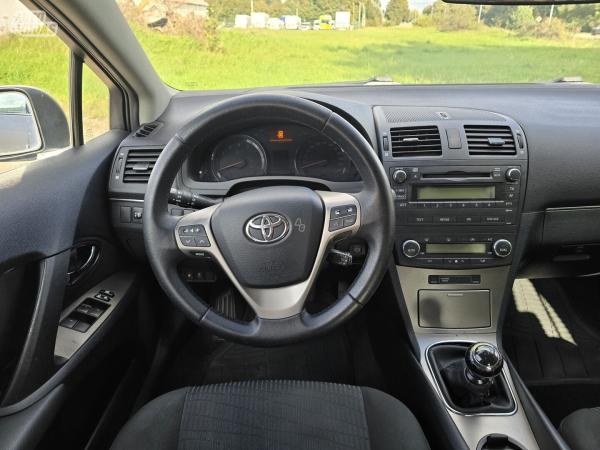 Grey Toyota Avensis 2009 in Taurage, with an engine capacity of 1.80 L and mileage of 230 thousand km for 3900 €, photo 11 on AUTOMOTO.COM.LV