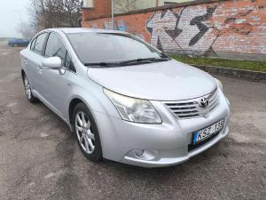 Pelēks Toyota Avensis 2010 Šauļi, ar dzinēja tilpumu 2.20 L un nobraukumu 186 tūkst. km par 2950 €, foto 3 vietnē AUTOMOTO.COM.LV