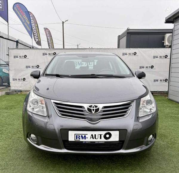 Pelēks Toyota Avensis 2010 Panevēža, ar dzinēja tilpumu 2.00 L un nobraukumu 244 tūkst. km par 4500 €, foto 3 vietnē AUTOMOTO.COM.LV