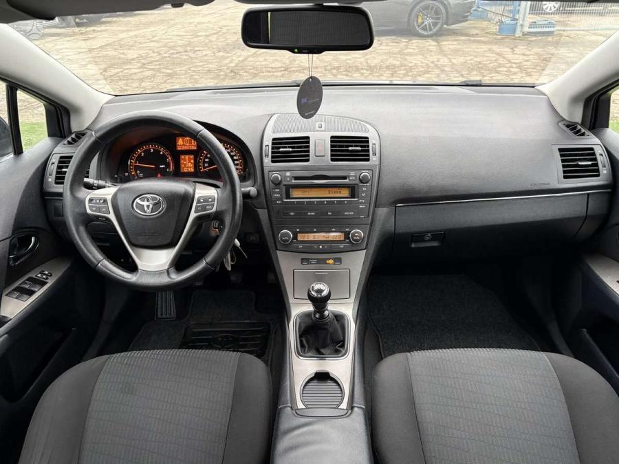 Grey Toyota Avensis 2010 in Panevezys, with an engine capacity of 2.00 L and mileage of 244 thousand km for 4500 €, photo 12 on AUTOMOTO.COM.LV