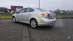Grey Toyota Avensis 2010 in Klaipeda, with an engine capacity of 2.17 L and mileage of 262 thousand km for 4450 €, photo 2 on AUTOMOTO.COM.LV