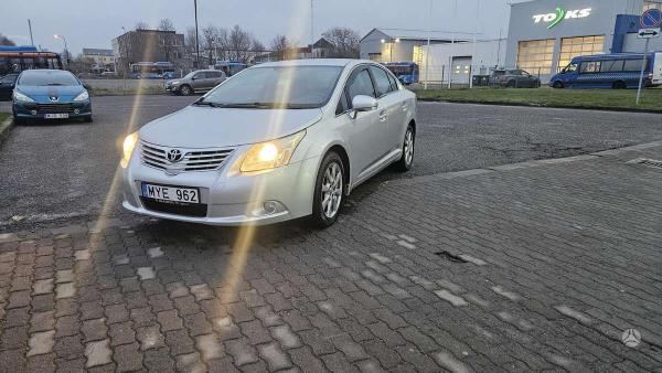 Grey Toyota Avensis 2010 in Klaipeda, with an engine capacity of 2.17 L and mileage of 262 thousand km for 4450 €, photo 5 on AUTOMOTO.COM.LV