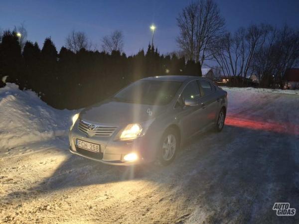 Grey Toyota Avensis 2010 in Alytus, with an engine capacity of 1.80 L and mileage of 128 thousand km for 5000 €, photo 2 on AUTOMOTO.COM.LV