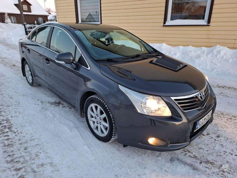 Grey Toyota Avensis 2010 in Radviliskis, with an engine capacity of 2.00 L and mileage of 264 thousand km for 3200 €, photo 2 on AUTOMOTO.COM.LV
