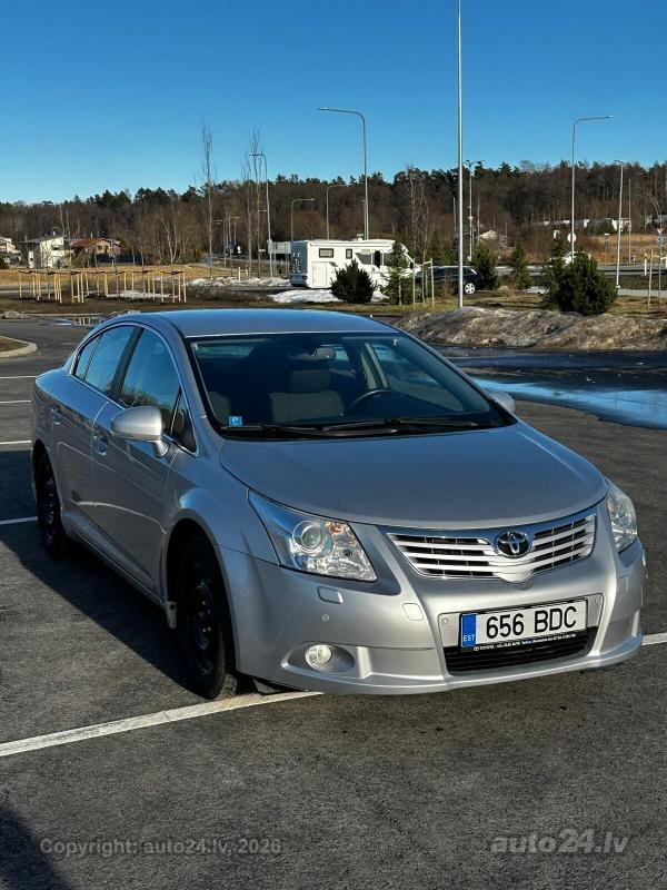 Grey Toyota Avensis 2010 in Tallinn, with an engine capacity of 2.00 L and mileage of 184 thousand km for 5990 €, photo 2 on AUTOMOTO.COM.LV