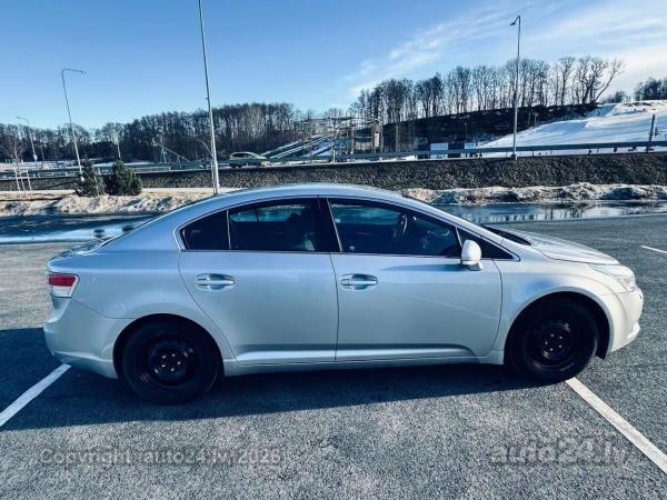 Grey Toyota Avensis 2010 in Tallinn, with an engine capacity of 2.00 L and mileage of 184 thousand km for 5990 €, photo 3 on AUTOMOTO.COM.LV