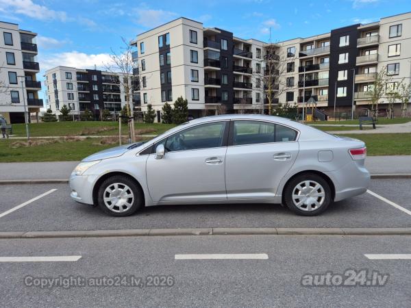 Grey Toyota Avensis 2010 in Tallinn, with an engine capacity of 1.60 L and mileage of 269 thousand km for 3100 €, photo 2 on AUTOMOTO.COM.LV