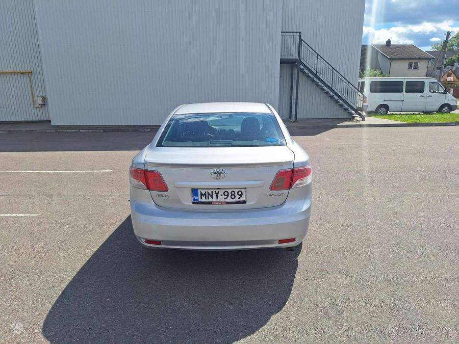 Pelēks Toyota Avensis 2010 Vilkaviškis, ar dzinēja tilpumu 2.00 L un nobraukumu 300 tūkst. km par 3100 €, foto 5 vietnē AUTOMOTO.COM.LV