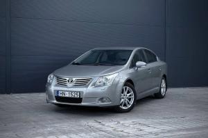 Grey Toyota Avensis 2010 in Riga, with an engine capacity of 1.80 L and mileage of 159 thousand km for 4850 €, photo  on AUTOMOTO.COM.LV