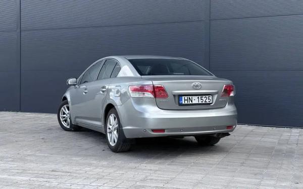 Серый Тойота Авенсис 2010 в Рига, объемом двигателя 1.80 л и пробегом 159 тыс. км за 4850 €, фото 3 на AUTOMOTO.COM.LV