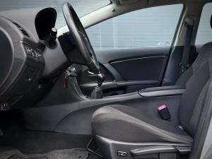 Grey Toyota Avensis 2010 in Riga, with an engine capacity of 1.80 L and mileage of 159 thousand km for 4850 €, photo 9 on AUTOMOTO.COM.LV