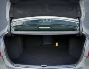 Grey Toyota Avensis 2010 in Riga, with an engine capacity of 1.80 L and mileage of 159 thousand km for 4850 €, photo 18 on AUTOMOTO.COM.LV
