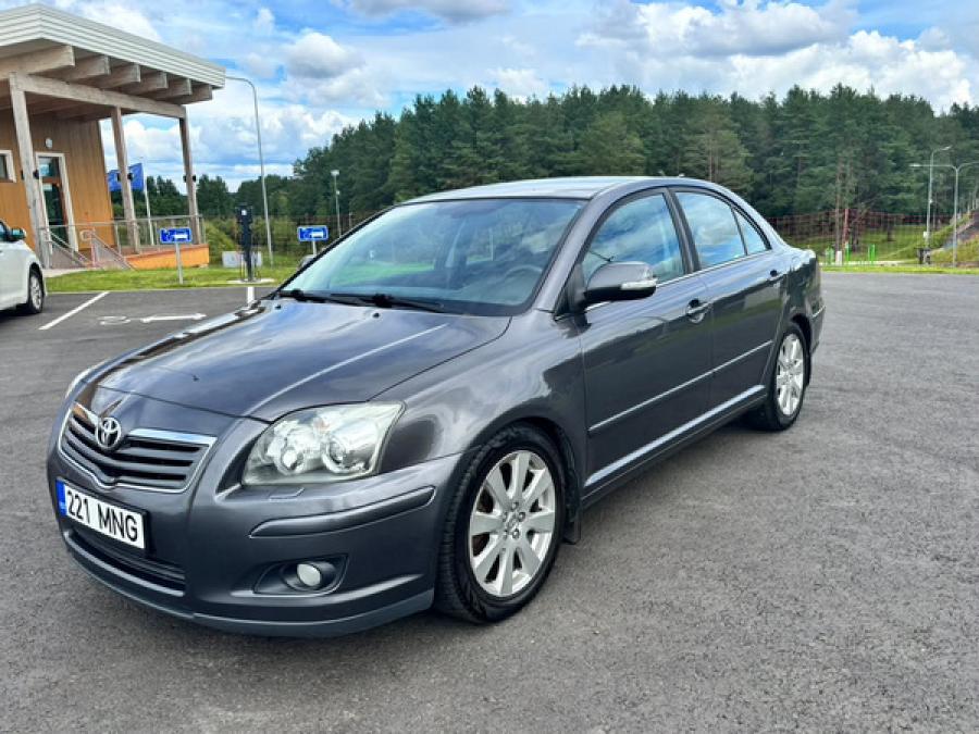 Pelēks Toyota Avensis 2010 Narva, ar dzinēja tilpumu 2.00 L un nobraukumu 250 tūkst. km par 2500 €, foto 1 vietnē AUTOMOTO.COM.LV
