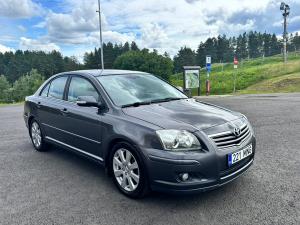 Pelēks Toyota Avensis 2010 Narva, ar dzinēja tilpumu 2.00 L un nobraukumu 250 tūkst. km par 2500 €, foto 3 vietnē AUTOMOTO.COM.LV