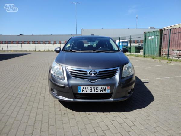 Серый Тойота Авенсис 2010 в Клайпеда, объемом двигателя 2.00 л и пробегом 207 тыс. км за 3750 €, фото 2 на AUTOMOTO.COM.LV