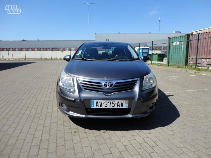 Grey Toyota Avensis 2010 in Klaipeda, with an engine capacity of 2.00 L and mileage of 207 thousand km for 3750 €, photo 3 on AUTOMOTO.COM.LV
