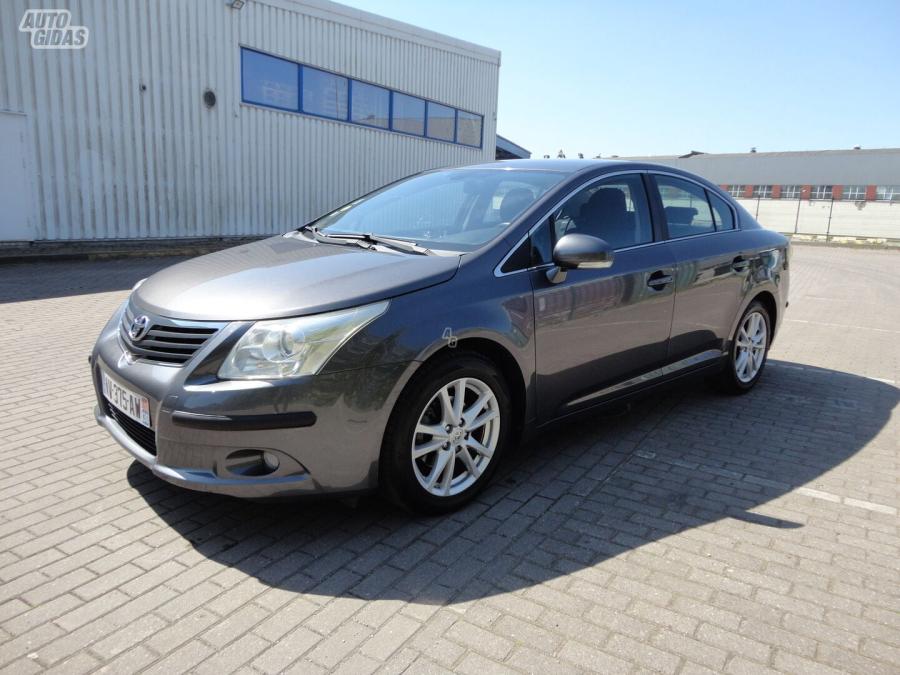 Grey Toyota Avensis 2010 in Klaipeda, with an engine capacity of 2.00 L and mileage of 207 thousand km for 3750 €, photo 5 on AUTOMOTO.COM.LV