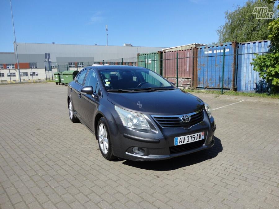 Grey Toyota Avensis 2010 in Klaipeda, with an engine capacity of 2.00 L and mileage of 207 thousand km for 3750 €, photo 12 on AUTOMOTO.COM.LV