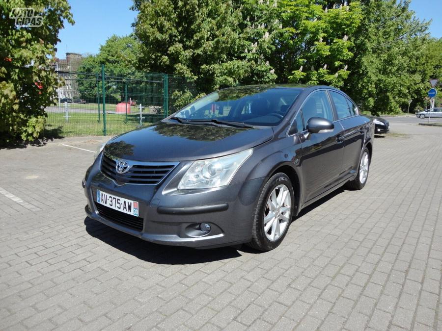 Grey Toyota Avensis 2010 in Klaipeda, with an engine capacity of 2.00 L and mileage of 207 thousand km for 3750 €, photo 13 on AUTOMOTO.COM.LV