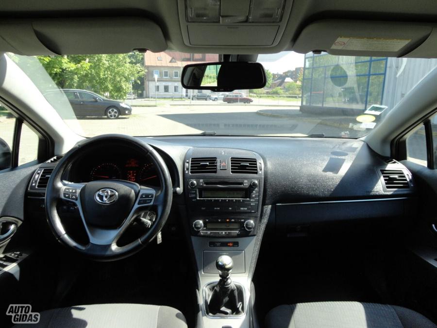Grey Toyota Avensis 2010 in Klaipeda, with an engine capacity of 2.00 L and mileage of 207 thousand km for 3750 €, photo 15 on AUTOMOTO.COM.LV
