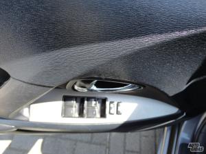 Grey Toyota Avensis 2010 in Klaipeda, with an engine capacity of 2.00 L and mileage of 207 thousand km for 3750 €, photo 21 on AUTOMOTO.COM.LV