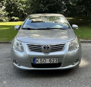 Pelēks Toyota Avensis 2010 Viļņa, ar dzinēja tilpumu 2.00 L un nobraukumu 302 tūkst. km par 2100 €, foto 3 vietnē AUTOMOTO.COM.LV