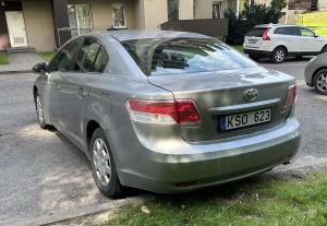 Pelēks Toyota Avensis 2010 Viļņa, ar dzinēja tilpumu 2.00 L un nobraukumu 302 tūkst. km par 2100 €, foto 6 vietnē AUTOMOTO.COM.LV