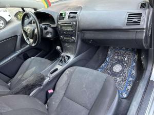Pelēks Toyota Avensis 2010 Viļņa, ar dzinēja tilpumu 2.00 L un nobraukumu 302 tūkst. km par 2100 €, foto 8 vietnē AUTOMOTO.COM.LV