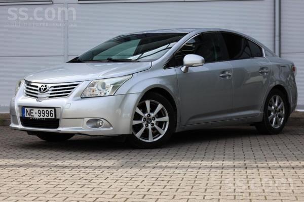 Pelēks Toyota Avensis 2010 Rīga, ar dzinēja tilpumu 2.00 L un nobraukumu 287 tūkst. km par 2495 €, foto 1 vietnē AUTOMOTO.COM.LV