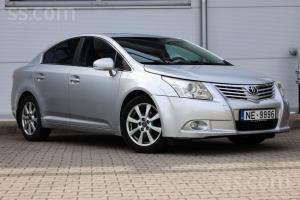 Pelēks Toyota Avensis 2010 Rīga, ar dzinēja tilpumu 2.00 L un nobraukumu 287 tūkst. km par 2495 €, foto 3 vietnē AUTOMOTO.COM.LV