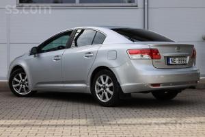 Pelēks Toyota Avensis 2010 Rīga, ar dzinēja tilpumu 2.00 L un nobraukumu 287 tūkst. km par 2495 €, foto 4 vietnē AUTOMOTO.COM.LV