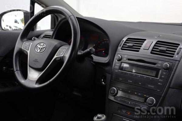 Pelēks Toyota Avensis 2010 Rīga, ar dzinēja tilpumu 2.00 L un nobraukumu 287 tūkst. km par 2495 €, foto 8 vietnē AUTOMOTO.COM.LV