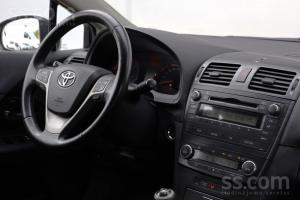 Pelēks Toyota Avensis 2010 Rīga, ar dzinēja tilpumu 2.00 L un nobraukumu 287 tūkst. km par 2495 €, foto 9 vietnē AUTOMOTO.COM.LV