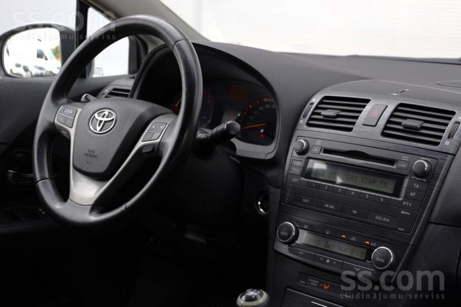 Pelēks Toyota Avensis 2010 Rīga, ar dzinēja tilpumu 2.00 L un nobraukumu 287 tūkst. km par 2495 €, foto 9 vietnē AUTOMOTO.COM.LV