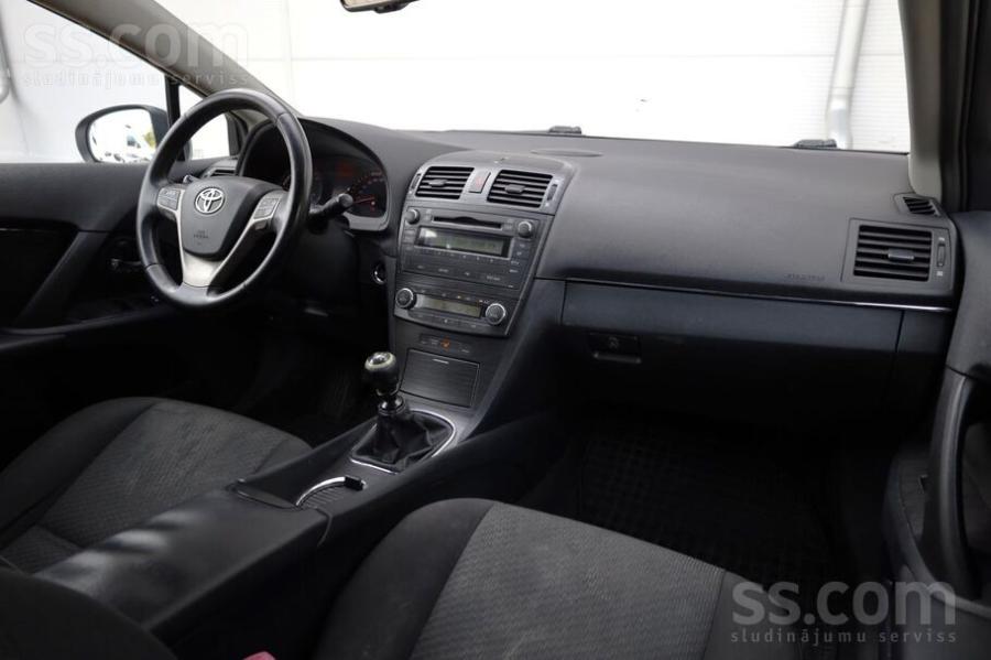 Pelēks Toyota Avensis 2010 Rīga, ar dzinēja tilpumu 2.00 L un nobraukumu 287 tūkst. km par 2495 €, foto 10 vietnē AUTOMOTO.COM.LV
