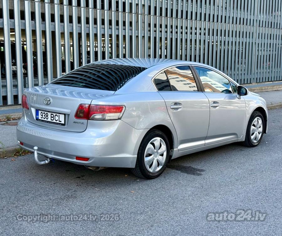 Grey Toyota Avensis 2010 in Tallinn, with an engine capacity of 1.80 L and mileage of 159 thousand km for 2999 €, photo 4 on AUTOMOTO.COM.LV