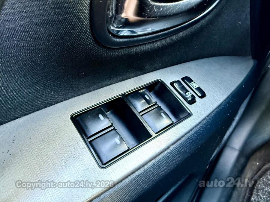 Grey Toyota Avensis 2010 in Tallinn, with an engine capacity of 1.80 L and mileage of 159 thousand km for 2999 €, photo 12 on AUTOMOTO.COM.LV