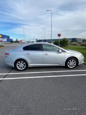 Pelēks Toyota Avensis 2010 Tallina, ar dzinēja tilpumu 2.00 L un nobraukumu 343 tūkst. km par 4299 €, foto 3 vietnē AUTOMOTO.COM.LV