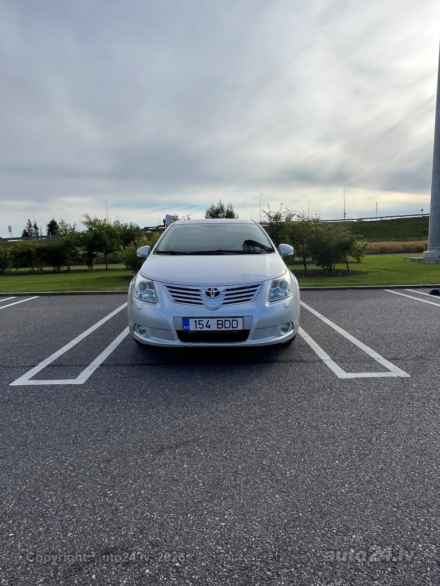 Pelēks Toyota Avensis 2010 Tallina, ar dzinēja tilpumu 2.00 L un nobraukumu 343 tūkst. km par 4299 €, foto 4 vietnē AUTOMOTO.COM.LV