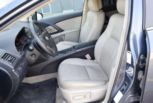 Grey Toyota Avensis 2010 in Vilnius, with an engine capacity of 2.23 L and mileage of 210 thousand km for 4450 €, photo 9 on AUTOMOTO.COM.LV