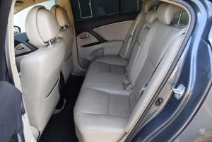 Grey Toyota Avensis 2010 in Vilnius, with an engine capacity of 2.23 L and mileage of 210 thousand km for 4450 €, photo 10 on AUTOMOTO.COM.LV
