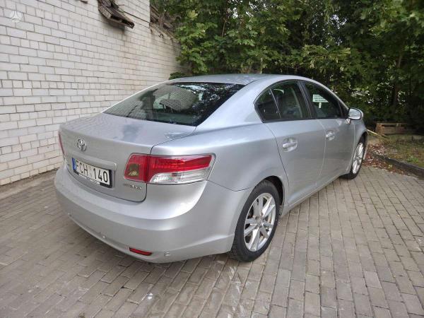 Toyota Avensis 2010 Viļņa vietnē Pelēks Toyota Avensis 2010 Viļņa, ar dzinēja tilpumu 2.00 L un nobraukumu 380 tūkst. km par 2900 €, foto 6 vietnē AUTOMOTO.COM.LV