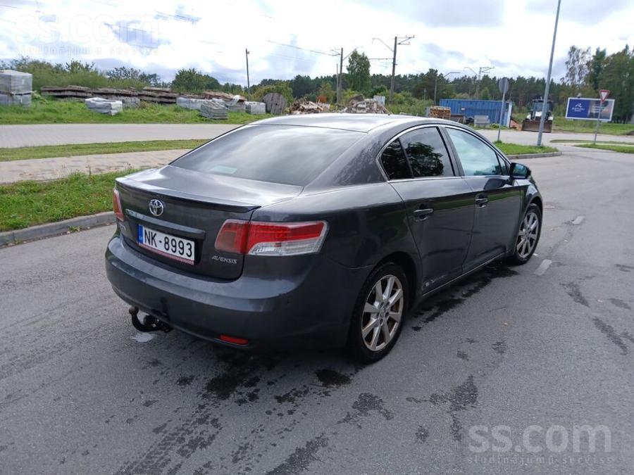 Серый Тойота Авенсис 2010 в Рига, объемом двигателя 2.00 л и пробегом 340 тыс. км за 2200 €, фото 6 на AUTOMOTO.COM.LV